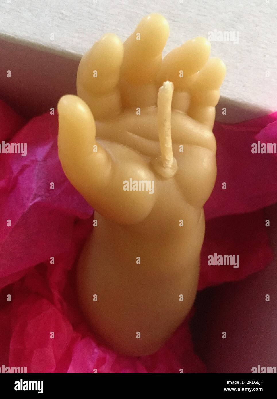 Hand shaped into hi-res stock photography and images - Alamy