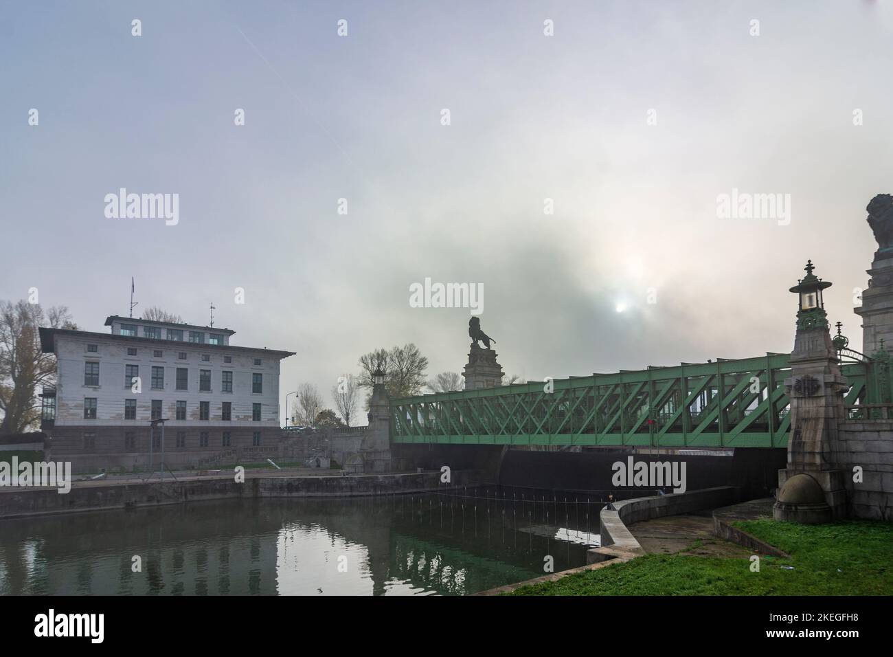 Nussdorf vienna hi-res stock photography and images - Alamy