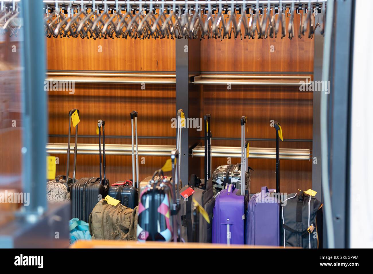 Luggage rack room hi-res stock photography and images - Alamy