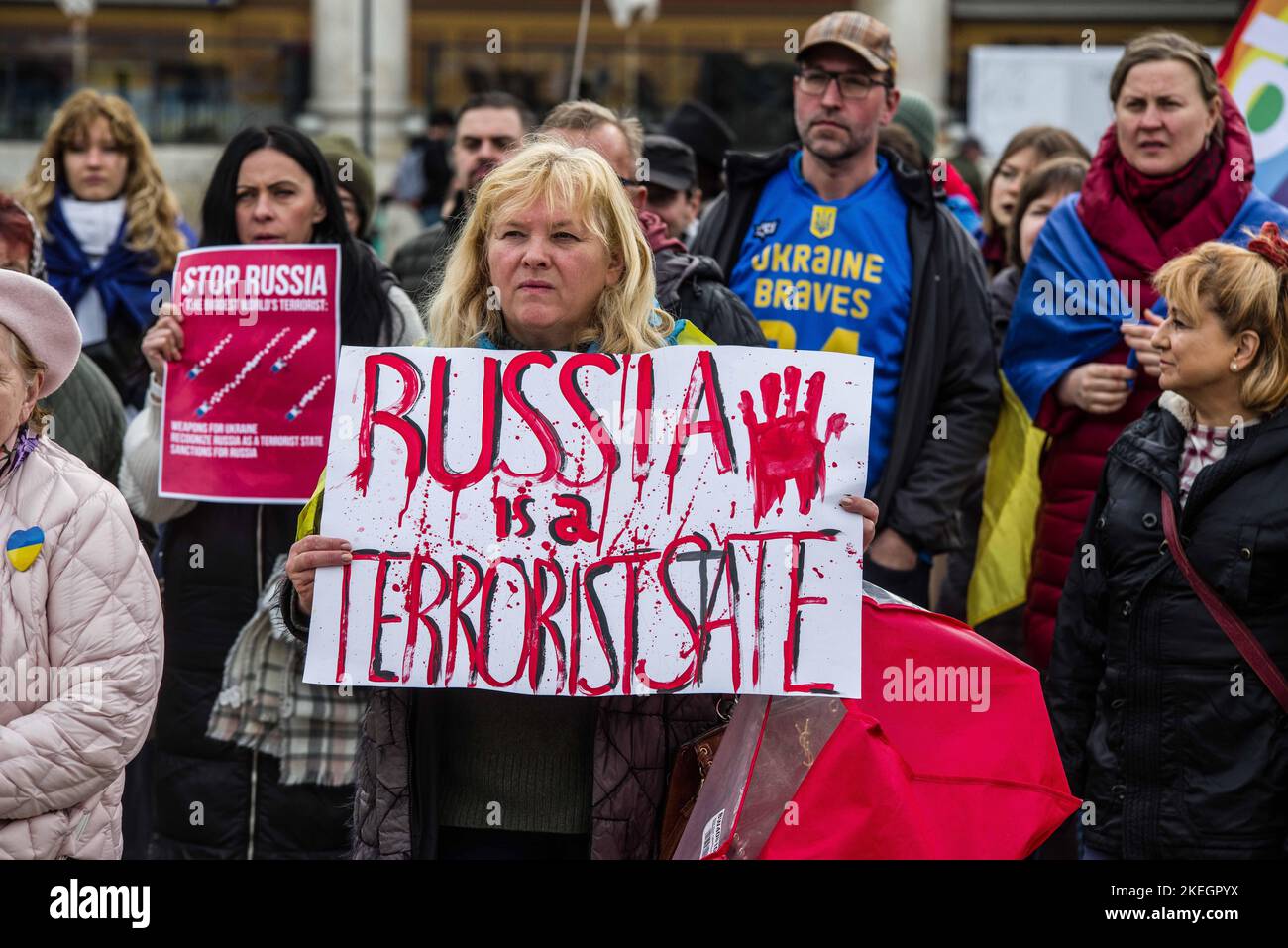 Weapons defensive arms helmets hi-res stock photography and images - Alamy