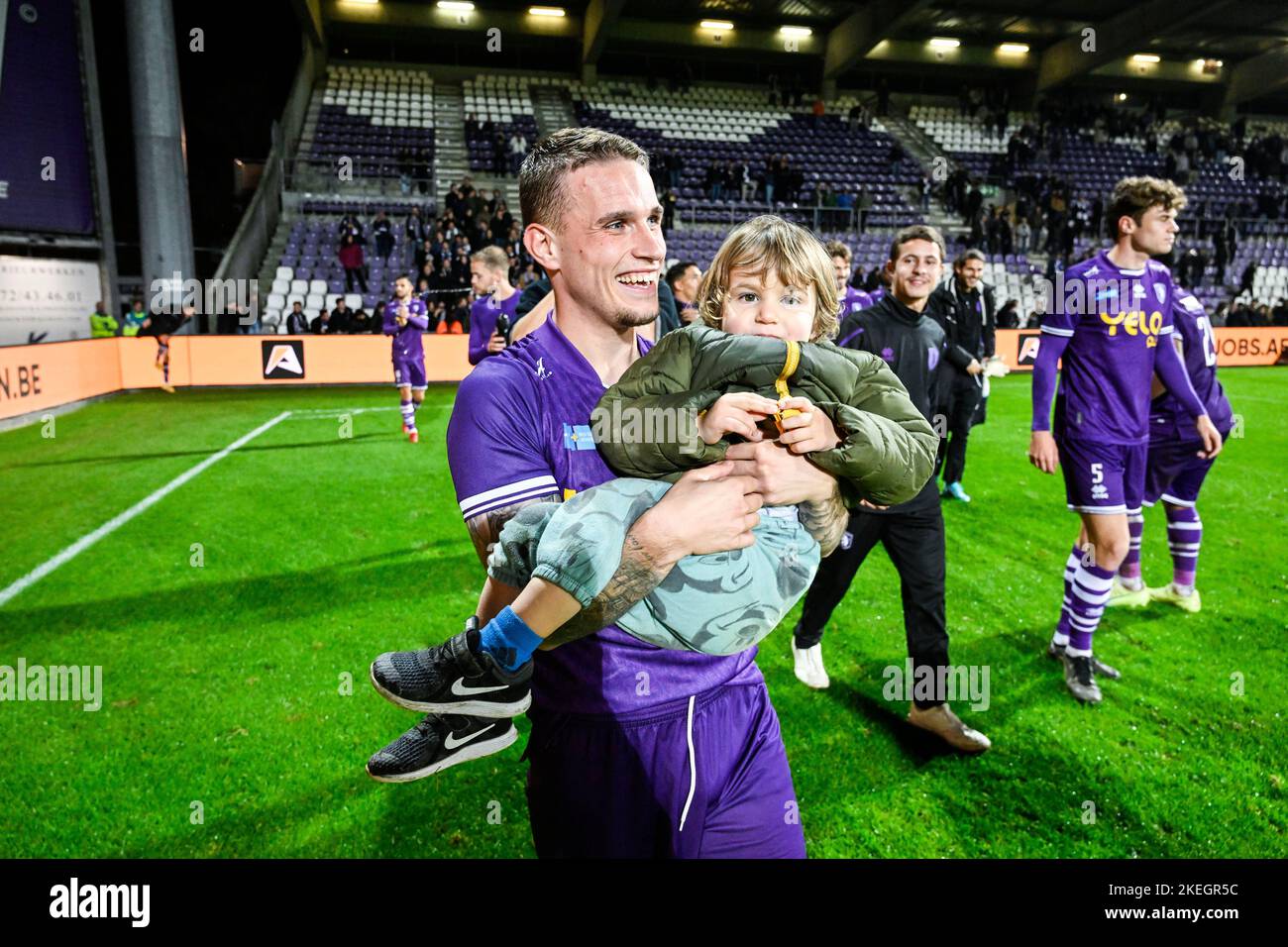 Beerschot's Thibaud Verlinden celebrates after winning a soccer match ...