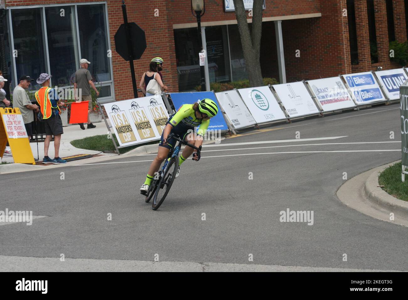 Racing their Race at the Lake Bluff Criterium 2022 during the ...