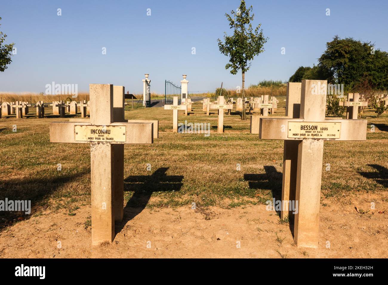 Crosses,and,Muslim,gravestones,in,war,World War,WW1,World War 1,First ...