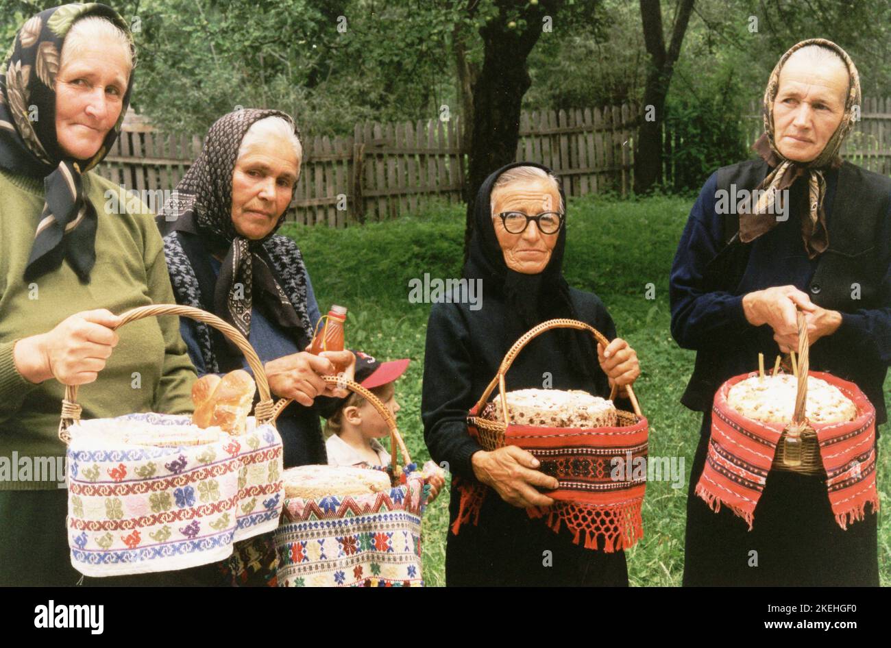 Hunedoara County, Romania, 2003. The Momarlani community burying their ...