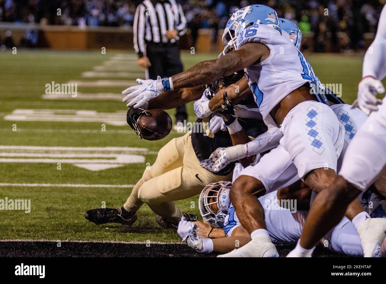 Winston-Salem, NC, USA. 12th Nov, 2022. Wake Forest Demon Deacons ...