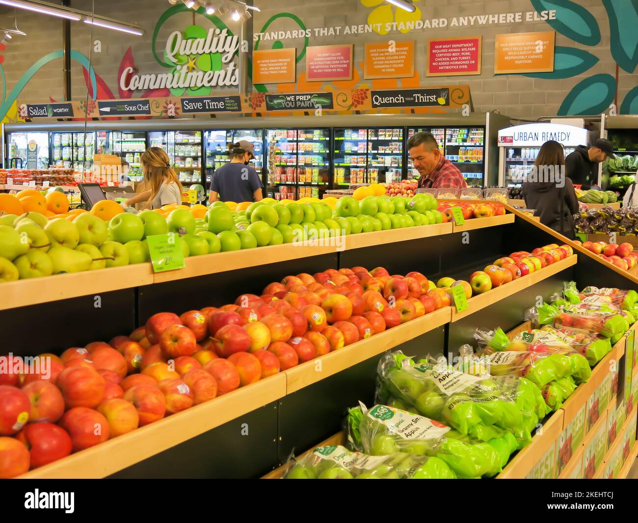 Apples supermarket shelves hi-res stock photography and images - Alamy Apples supermarket shelves hi-res stock photography and images - Alamy