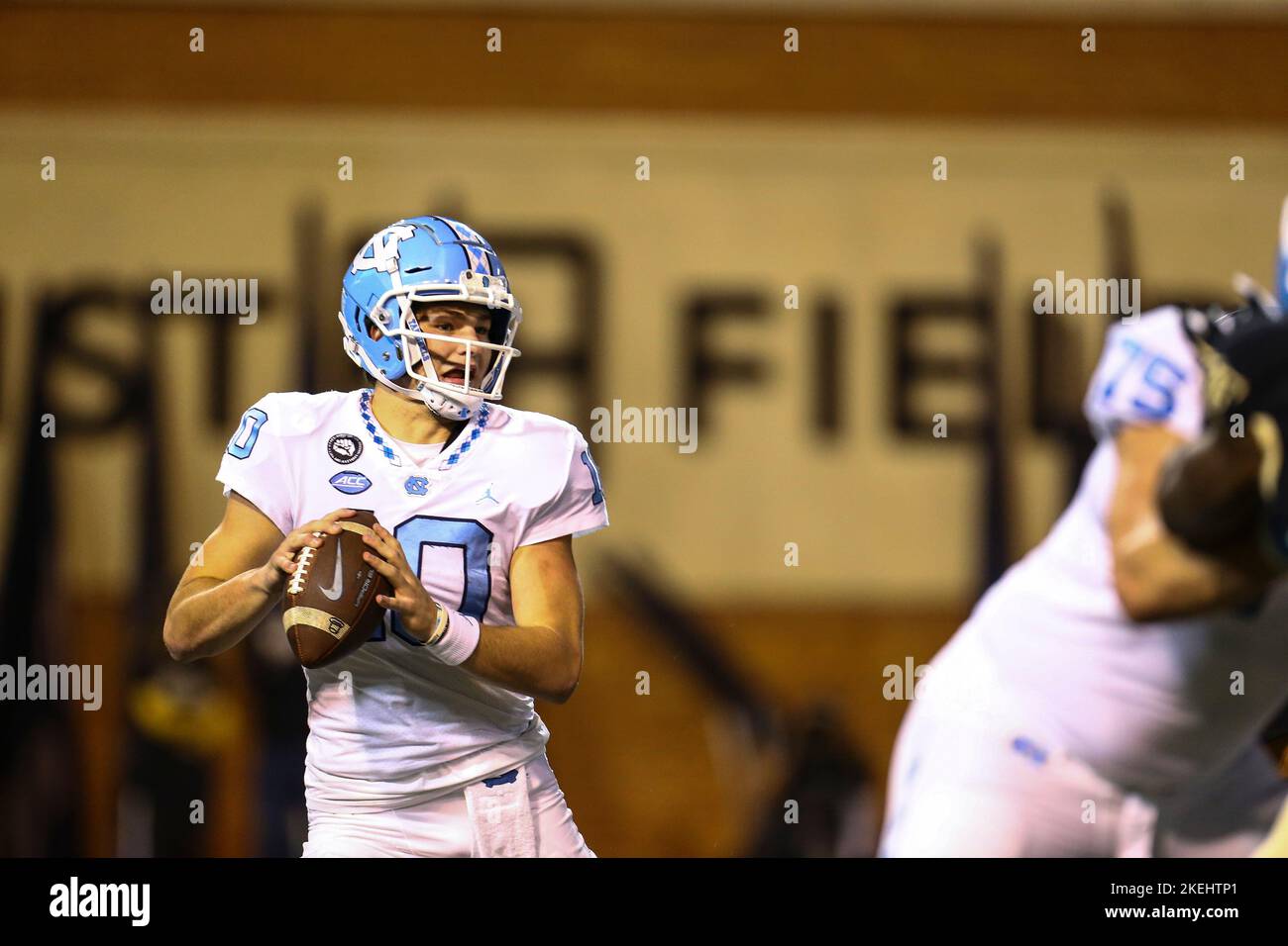 November 12, 2022: North Carolina freshman Drake Maye (10) looks for ...