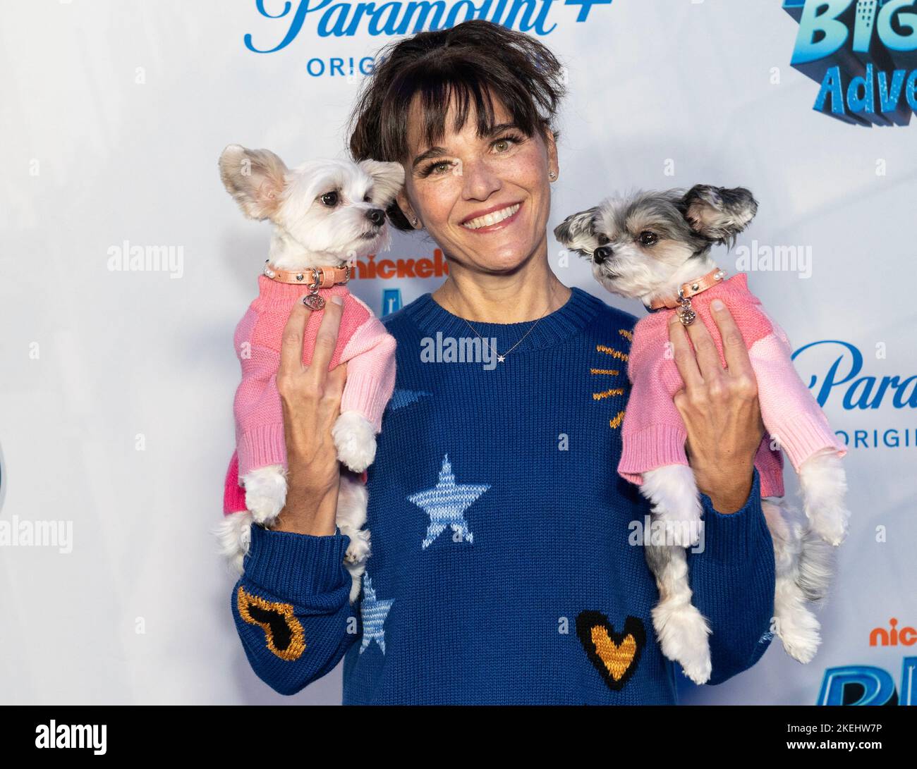 Sam Carrell with dogs Belle and Tinkerbelle attends premiere of Blue's ...