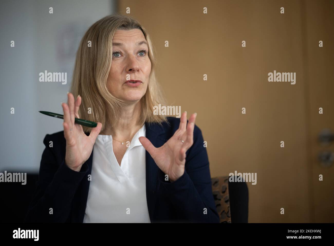 Christina hoppe hi-res stock photography and images - Alamy