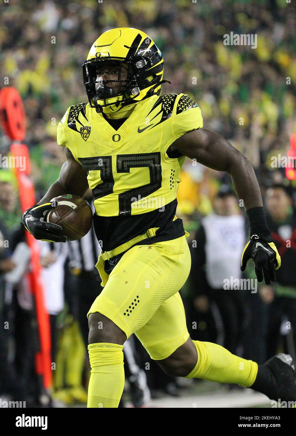 November 12 2022: Oregon Ducks running back Noah Whittington (22 ...