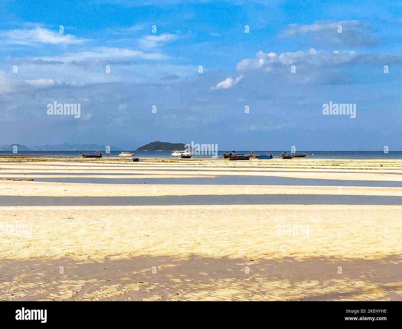 Loh Ba Kao Bay in koh Phi Phi Don, Krabi, Thailand Stock Photo - Alamy