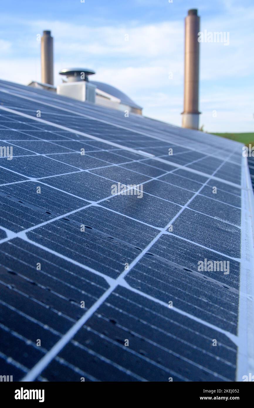 PRODUCTION - 08 November 2022, Saxony-Anhalt, Schönebeck (Elbe): The ...