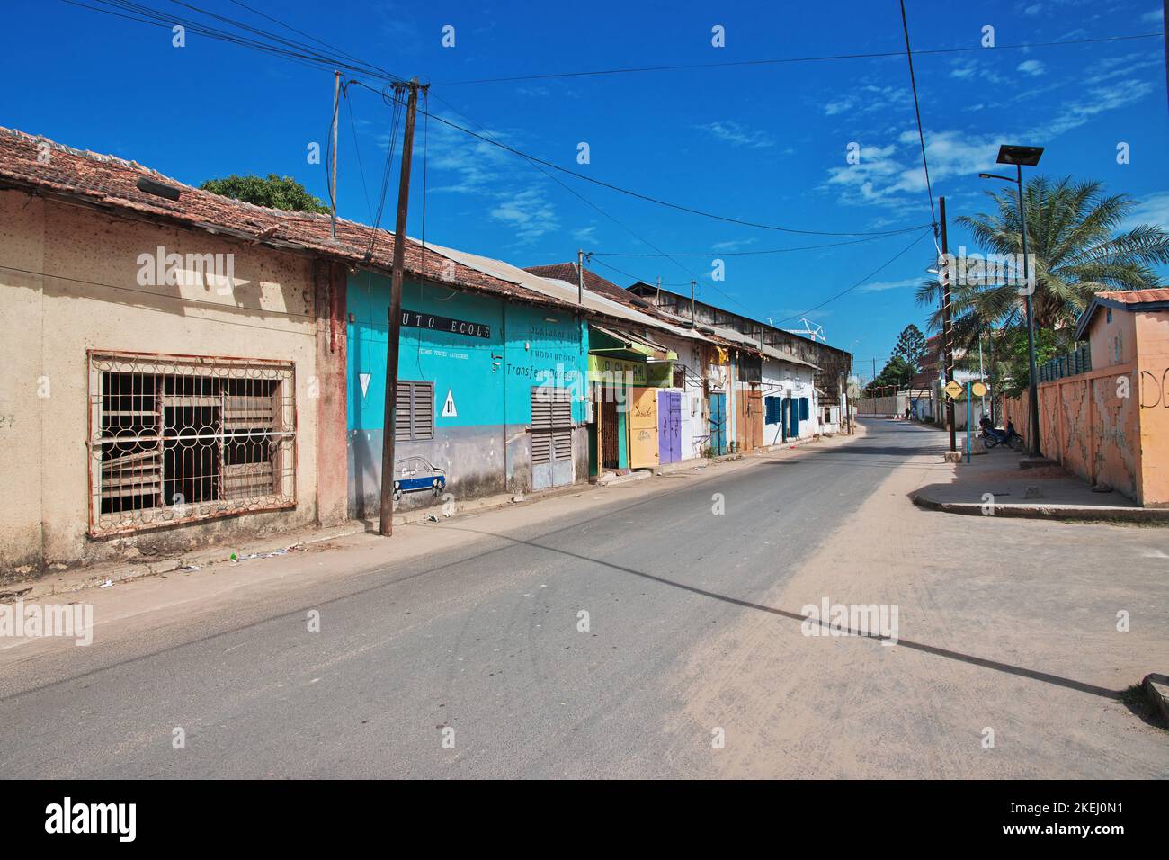 Street in Ziguinchor, South Senegal, West Africa Stock Photo - Alamy