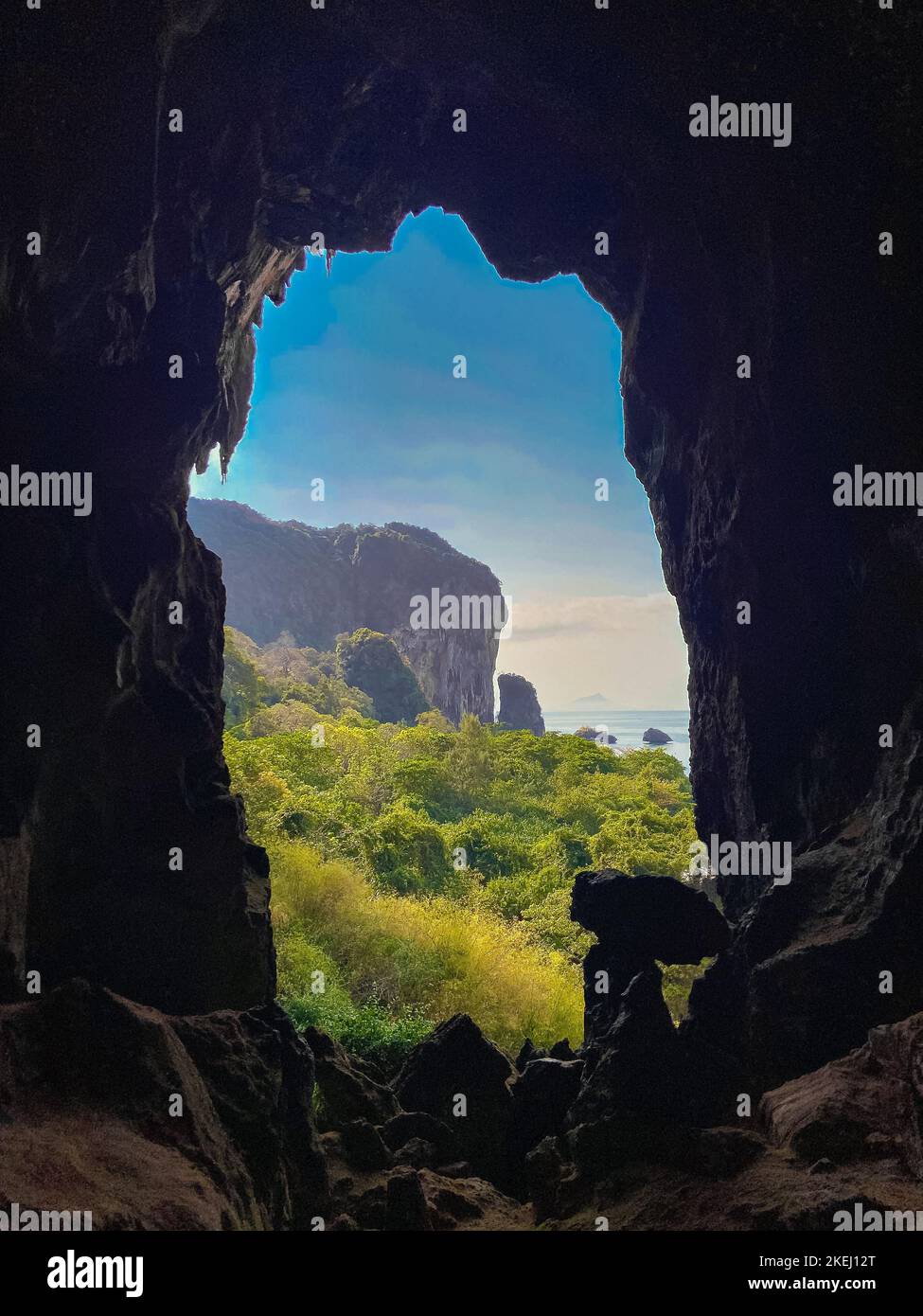 Phra nang princess cave hi-res stock photography and images - Alamy