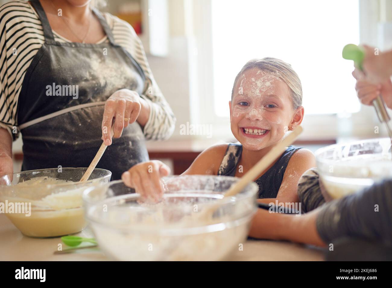 Messy cooking fun hi-res stock photography and images - Alamy