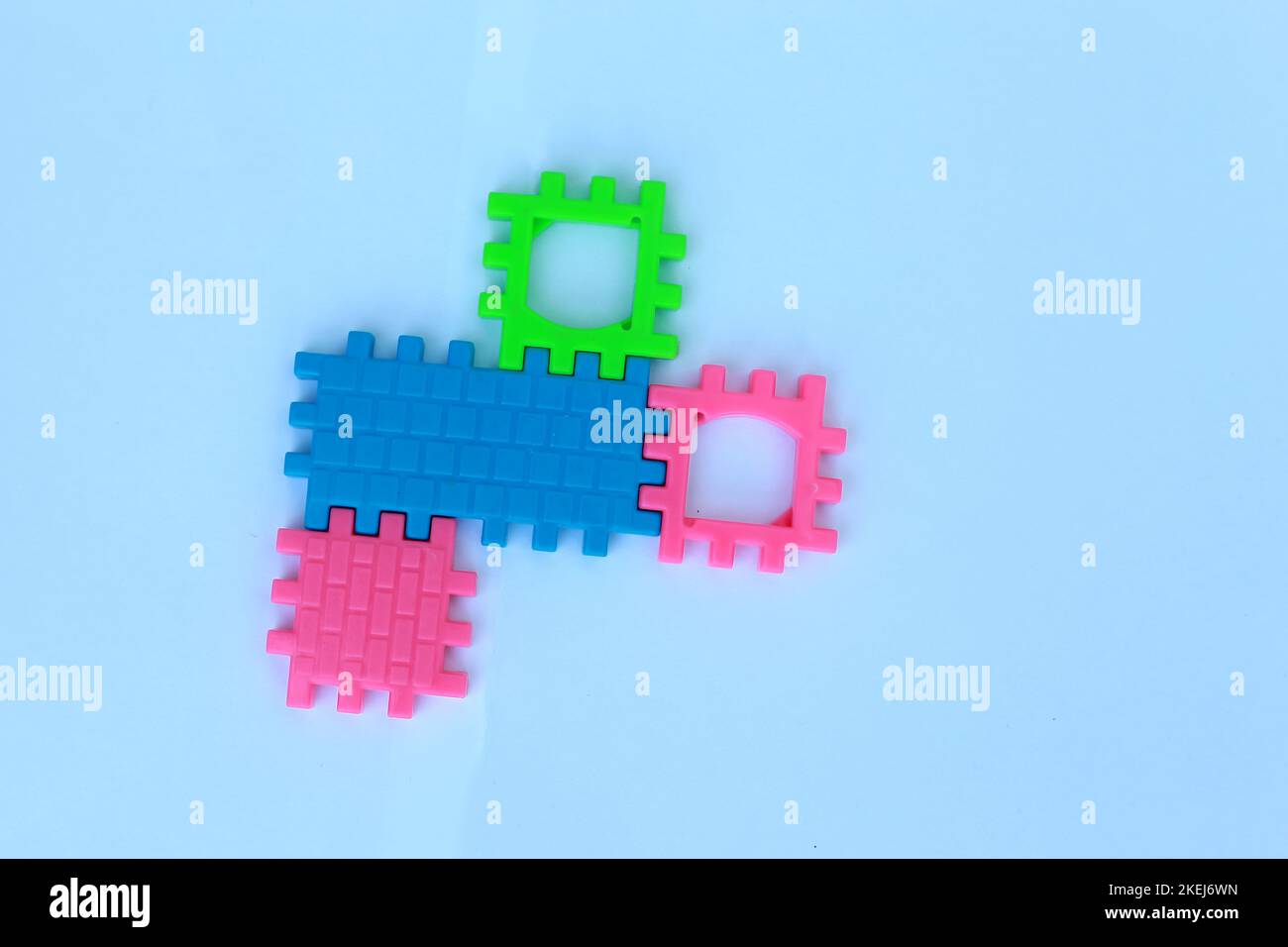 Interlocking geometric shapes hi-res stock photography and images - Alamy