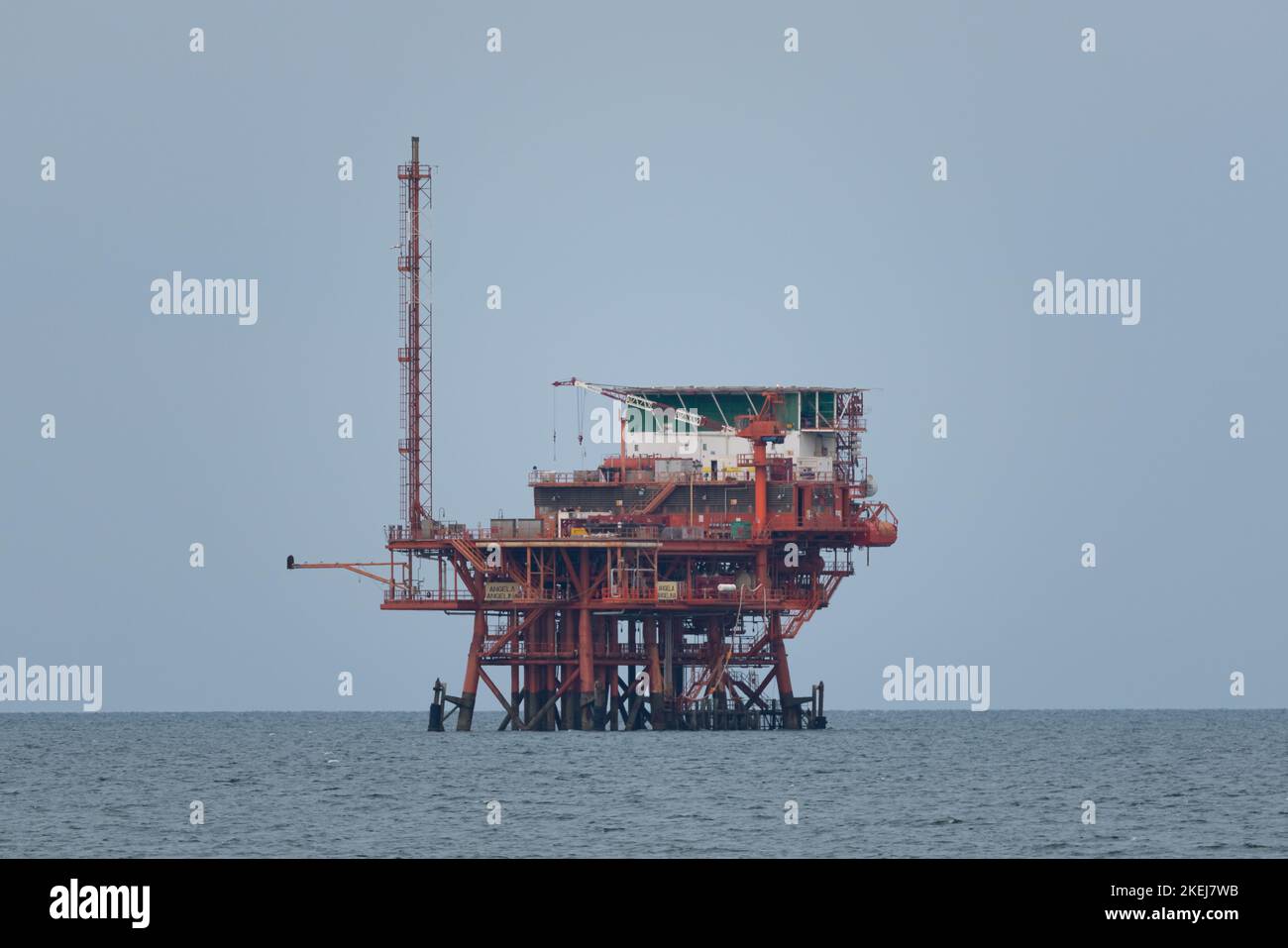 Methane gas extraction platform in the Adriatic sea, Ravenna, Italy ...