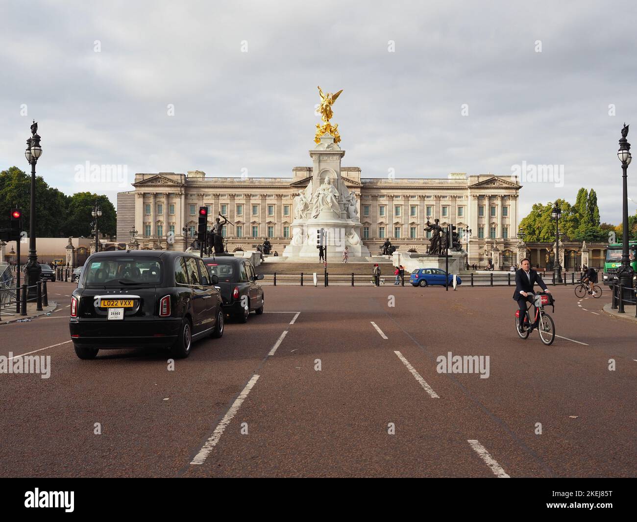LONDON, UK - CIRCA OCTOBER 2022: Buckingham Palace Stock Photo - Alamy