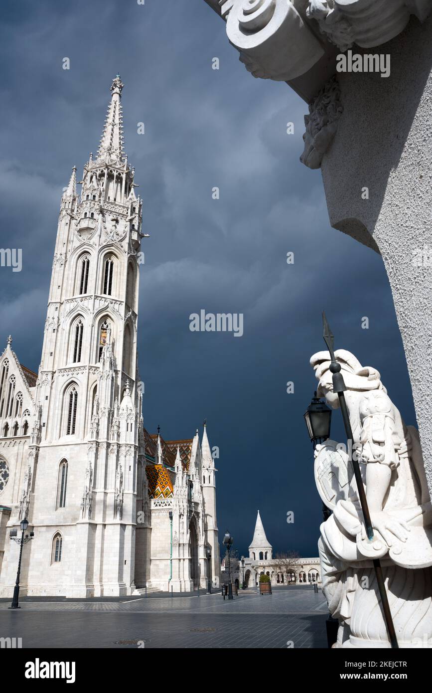 Landmark church with tower and spire hi-res stock photography and ...