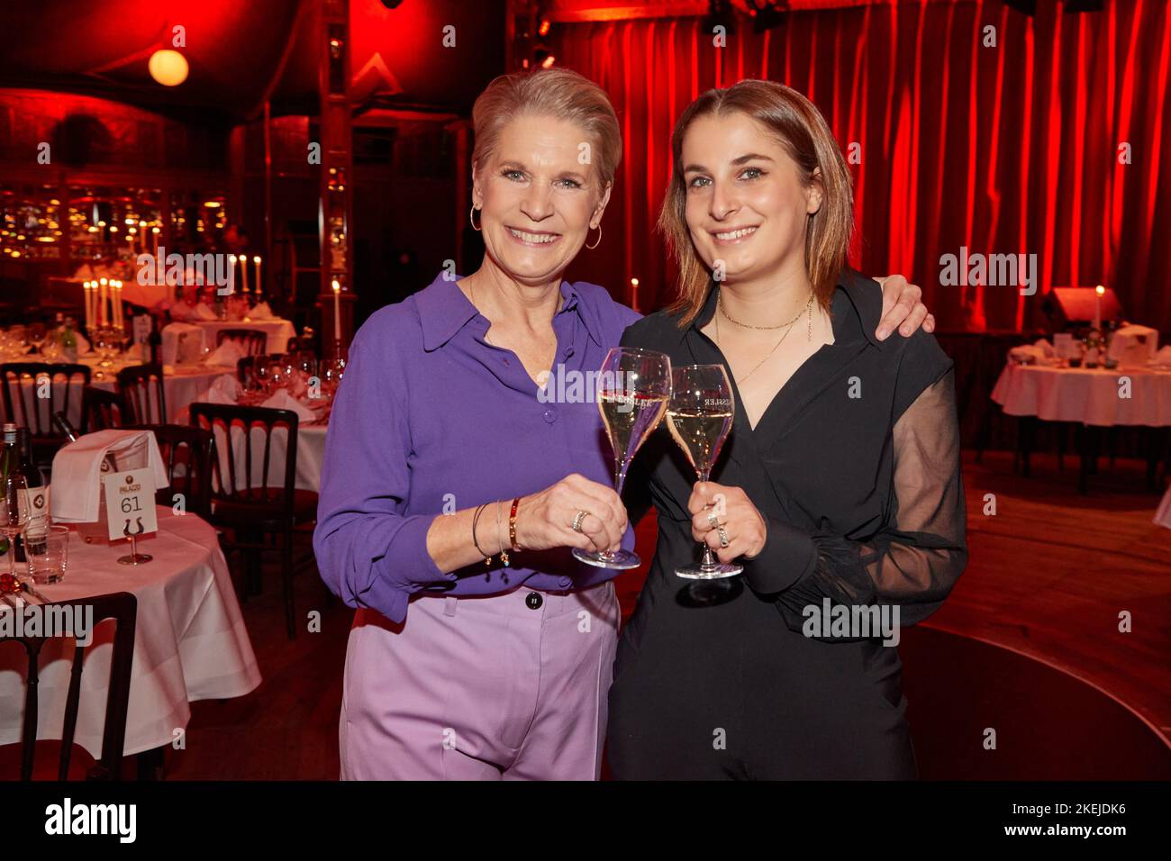 Hamburg, Germany. 12th Nov, 2022. Cornelia Poletto (l), chef, and her ...