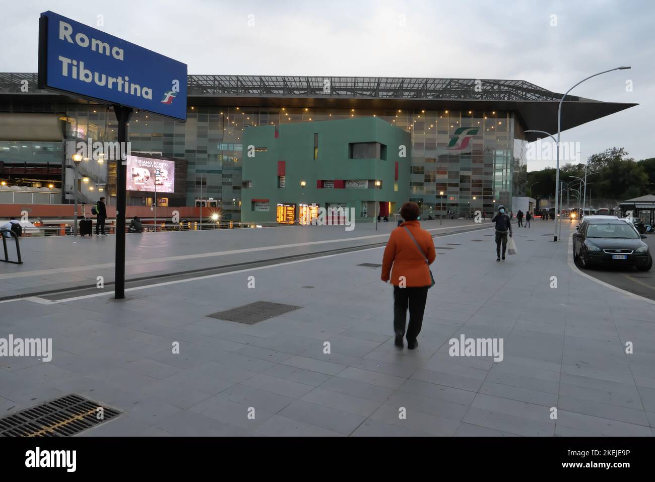 AN EXTERNAL VIEW OF THE ROMA TIBURTINA STATION Stock Photo - Alamy