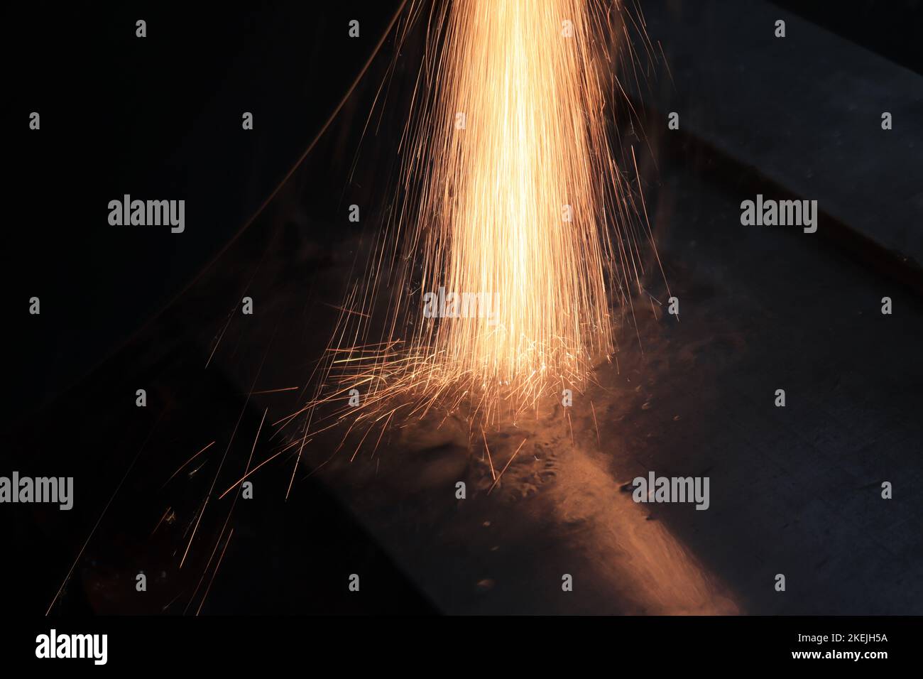 Sparks flying from metal welding hi-res stock photography and images ...