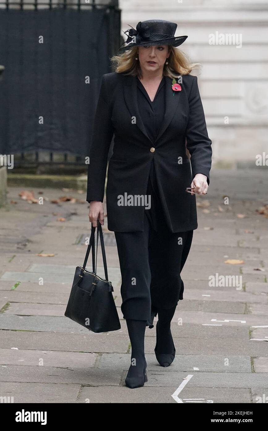 Penny mordaunt military hi-res stock photography and images - Alamy
