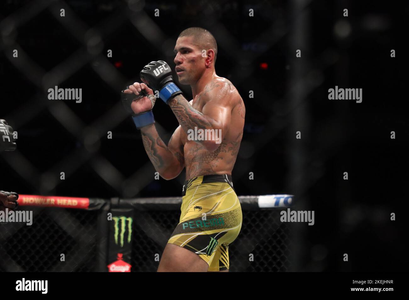 New York,USA. 12th Nov, 2022. Belt dispute between Nigerian fighter ...