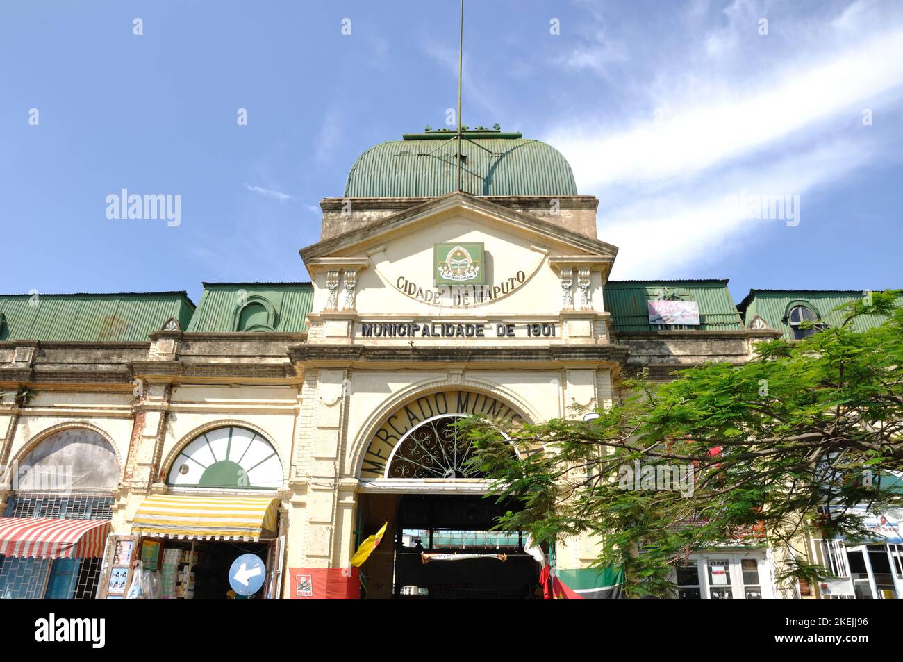 Mozambique maputo market hi-res stock photography and images - Alamy