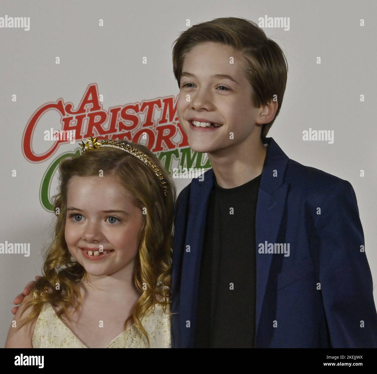 Los Angeles, United States. 12th Nov, 2022. Cast members Julianna Layne ...