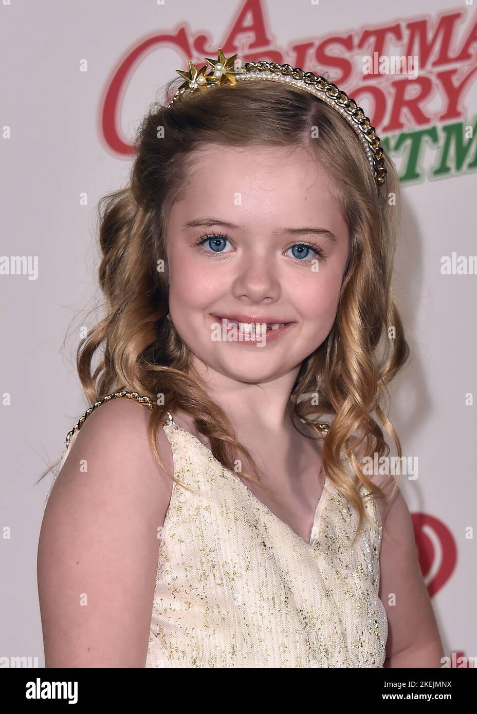 Julianna Layne walking the red carpet at the Warner Brothers and HBO ...