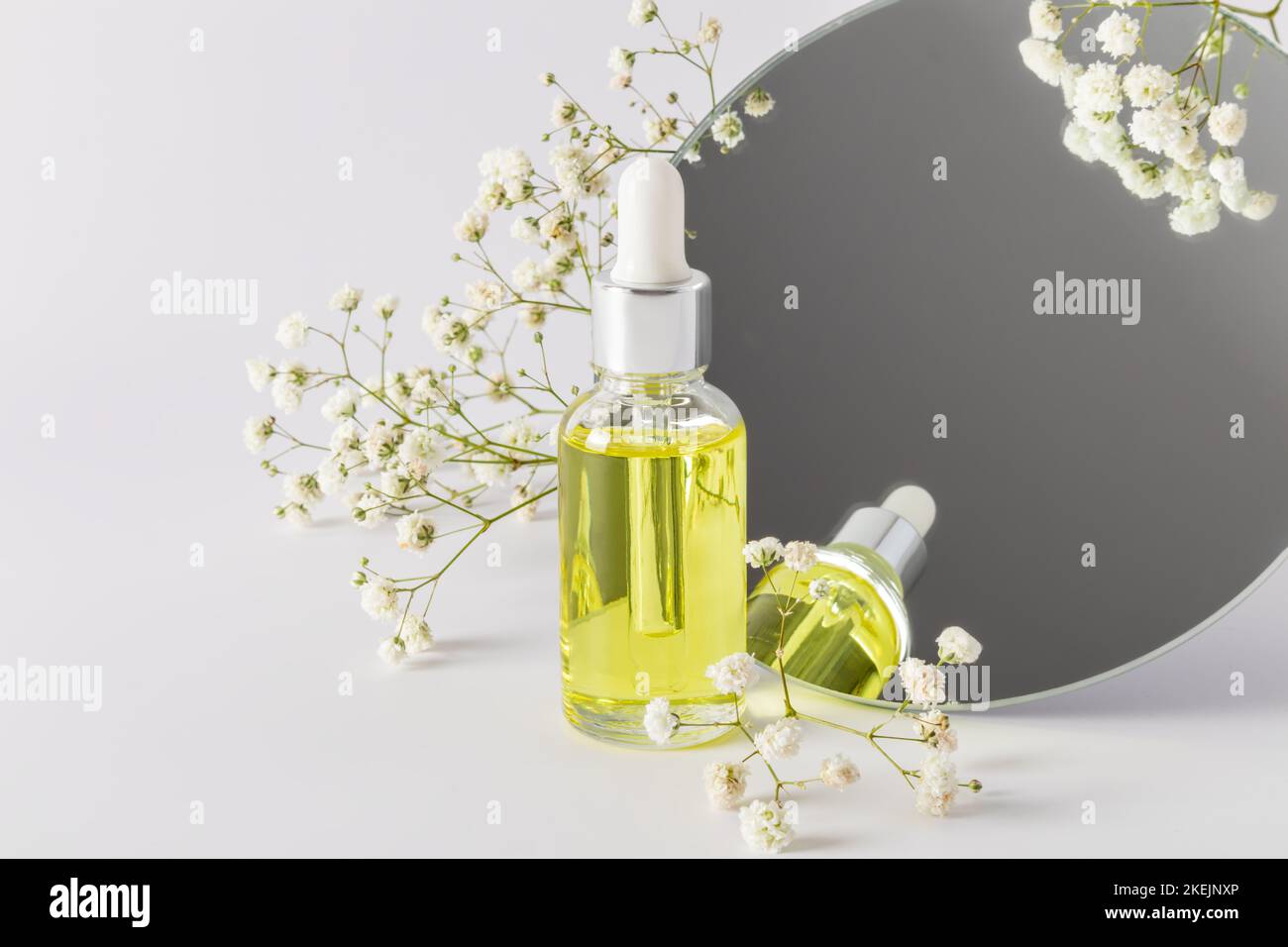 Self healing glass hi-res stock photography and images - Alamy