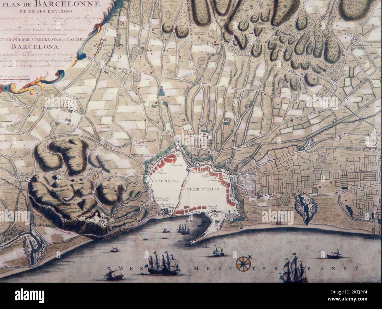 Grabado del siglo XVIII, plano de Barcelona. Archivo de la Catedral ...