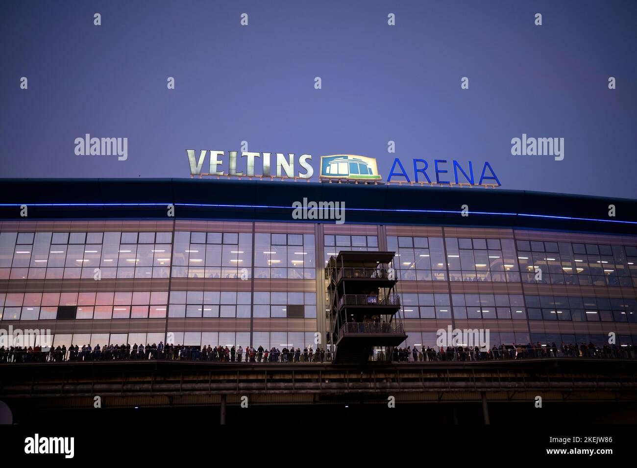 Football soccer landscape format pitch pitch field overview hi-res stock photography and images ...