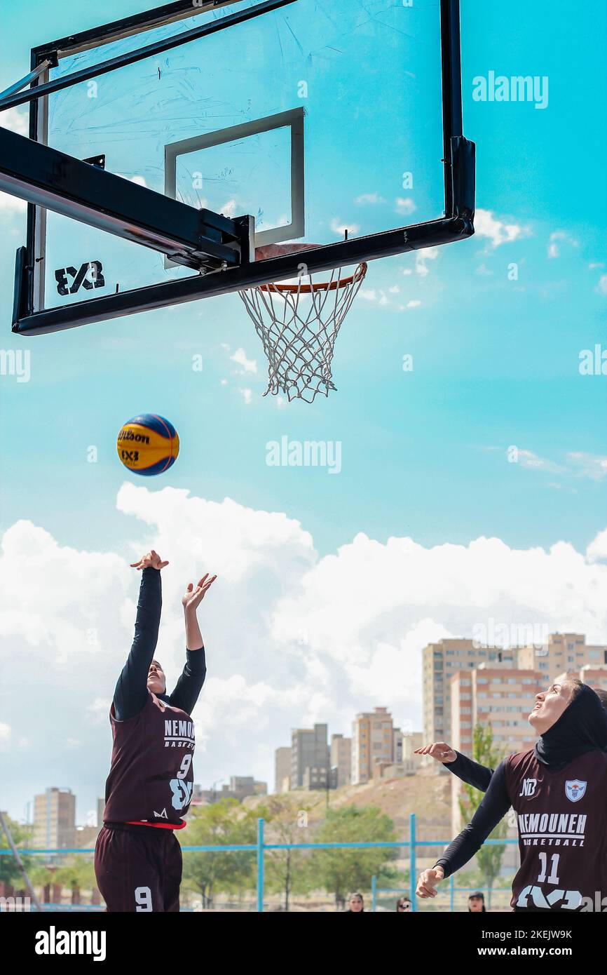 Womenbasketball hi-res stock photography and images - Alamy