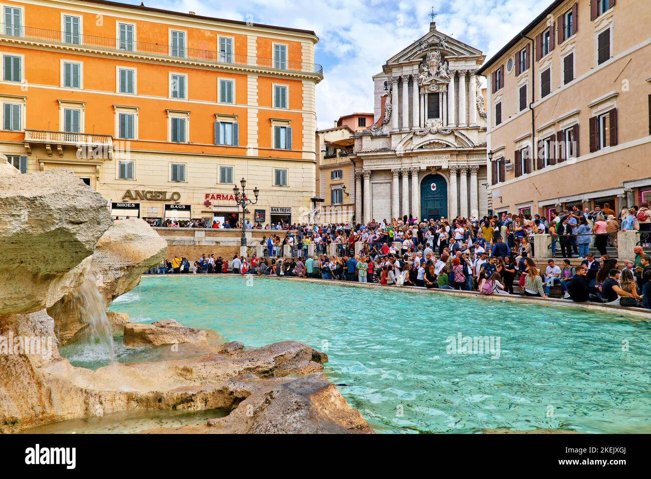 Rome Lazio Italy. Crowd of people at Trevi Fountain Stock Photo - Alamy