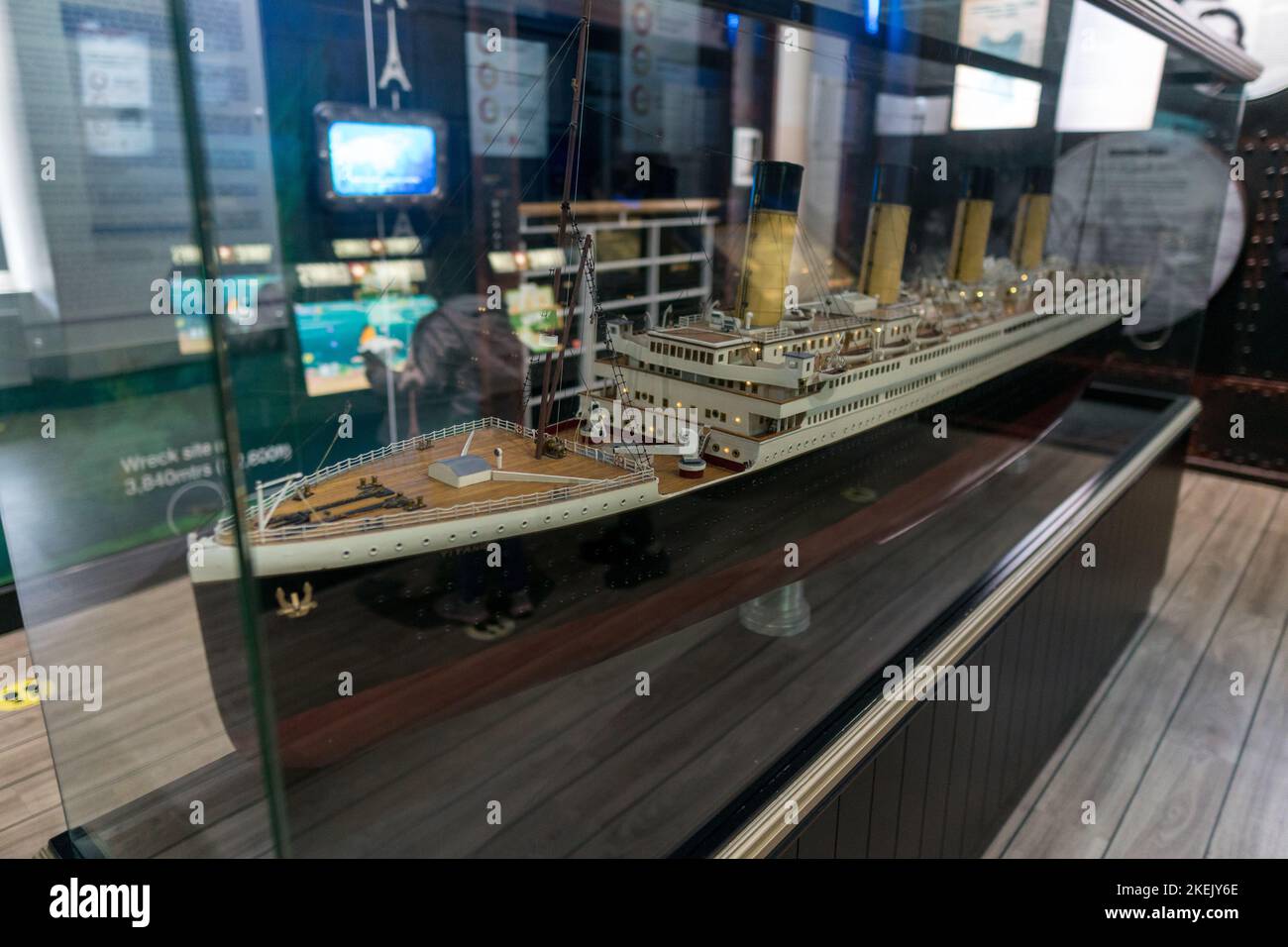 Model of Titanic. Beautiful Handmade model of Titanic Stock Photo - Alamy