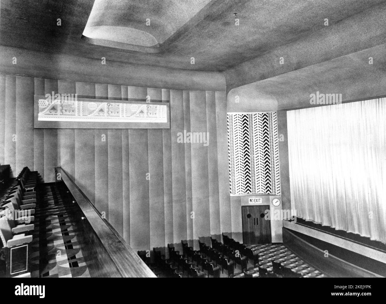 Auditorium and Screen of the 800 seat EMBASSY CINEMA at 1, High Street ...