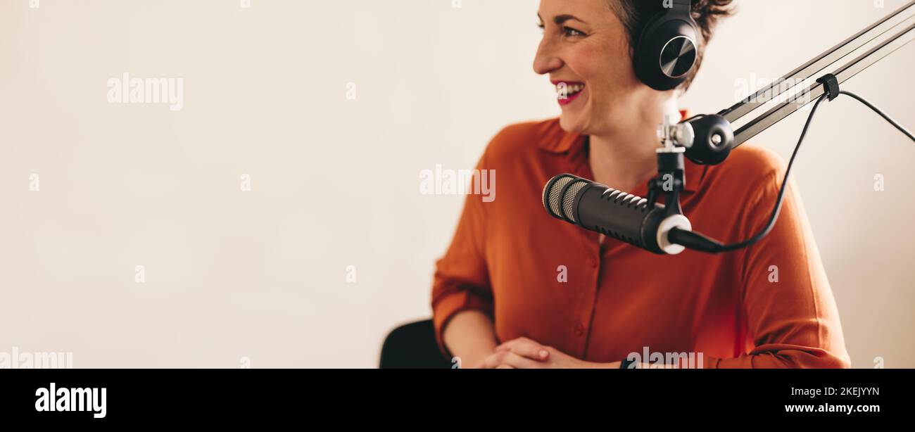 Mic design hi-res stock photography and images - Alamy