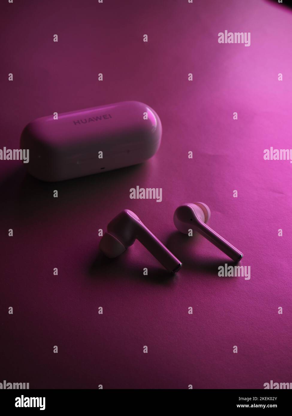 Earbus hi-res stock photography and images - Alamy