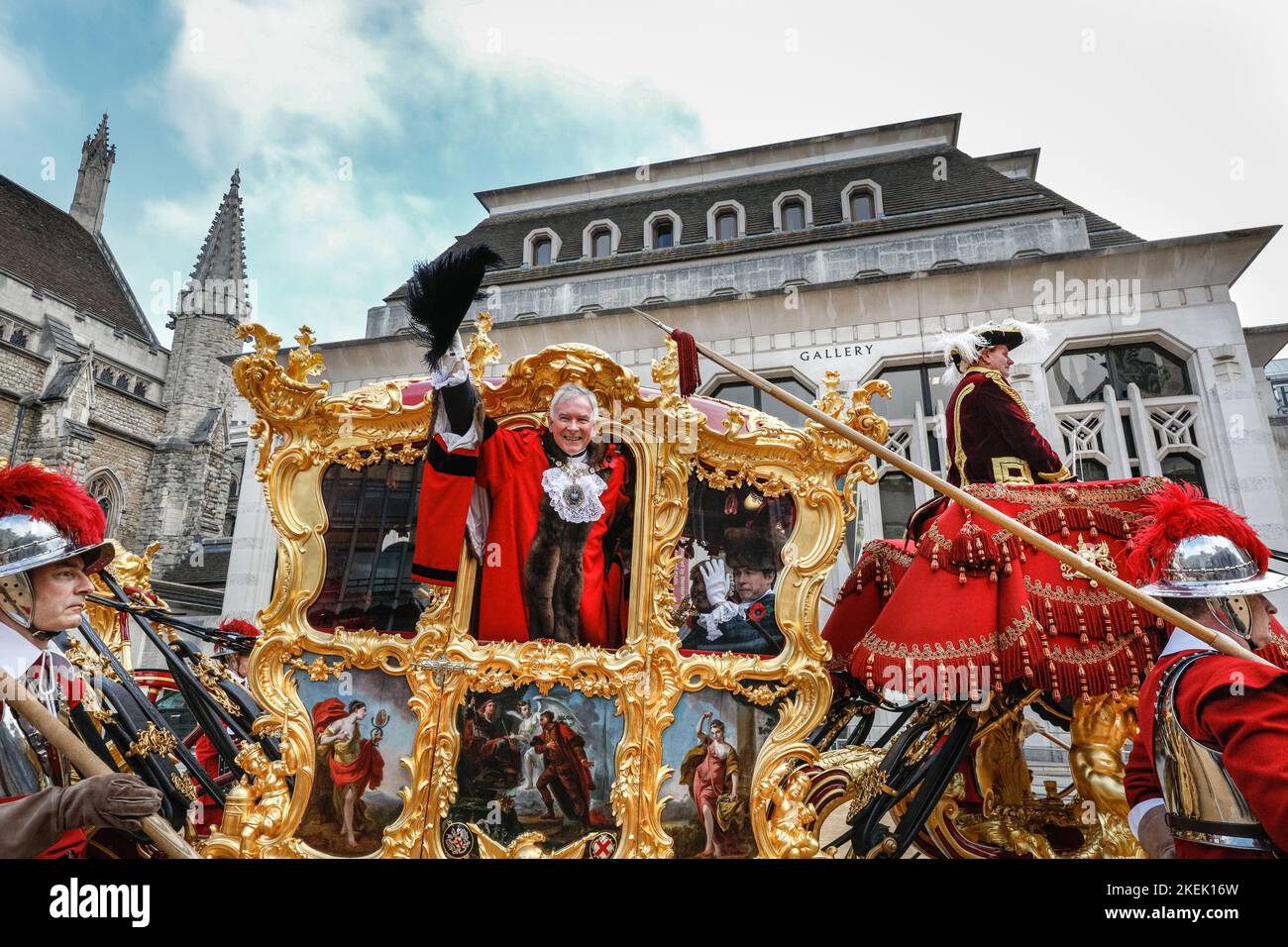 Lord mayor of london state coach hi-res stock photography and images ...
