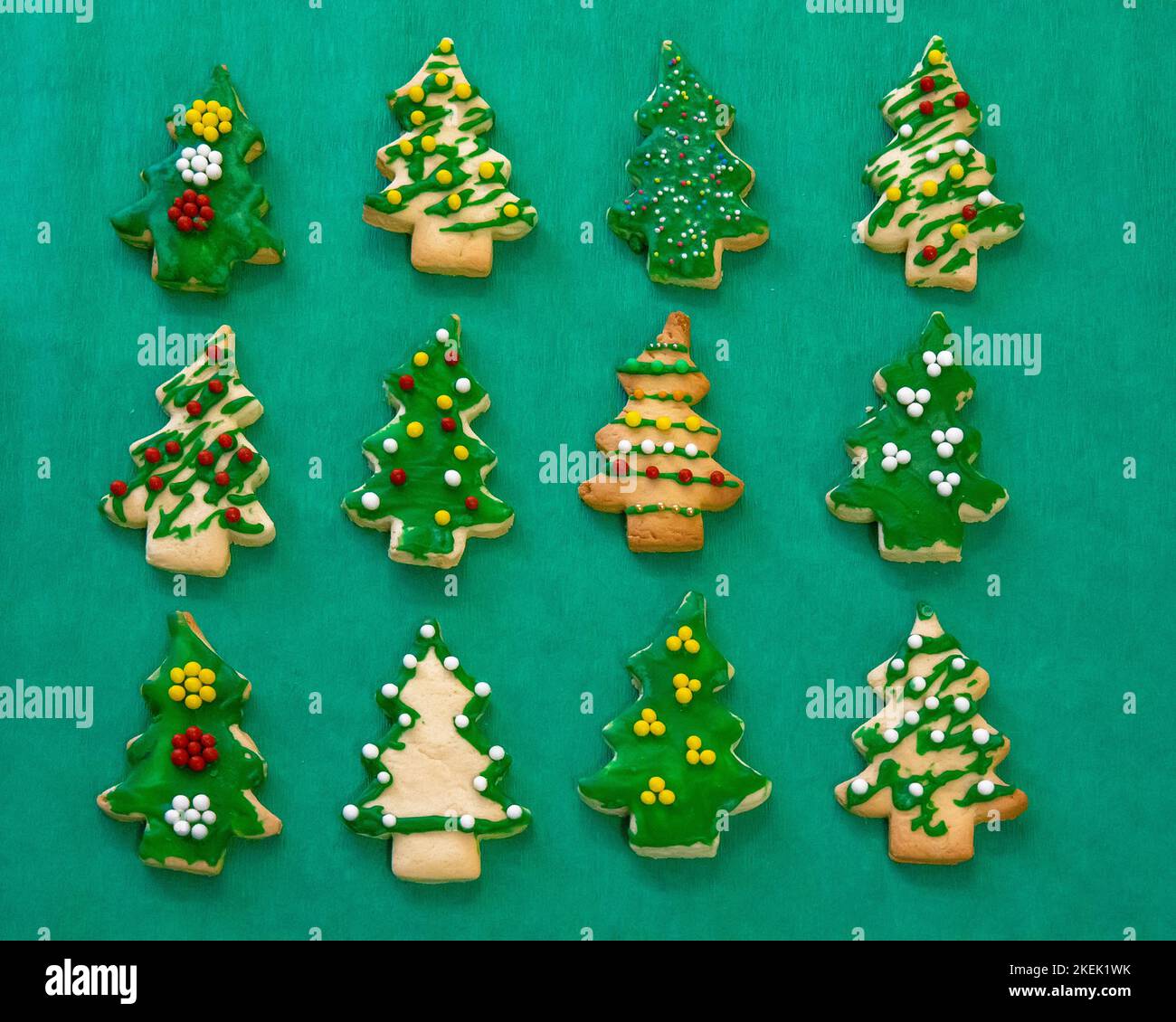 Green gingerbread cookie design hi-res stock photography and images - Alamy