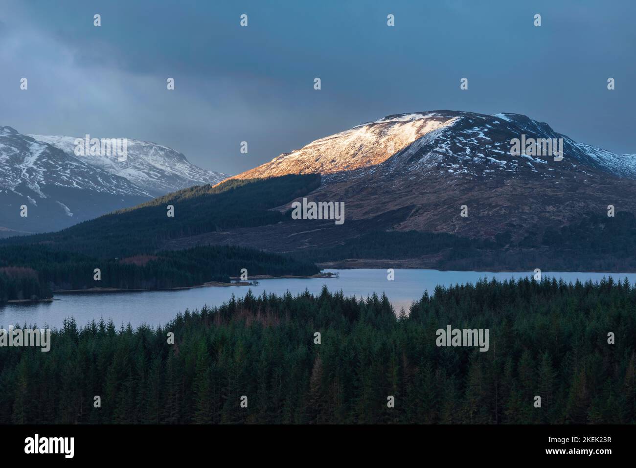 Epic beautiful Winter sunrise panorama landscape image of glowing light ...