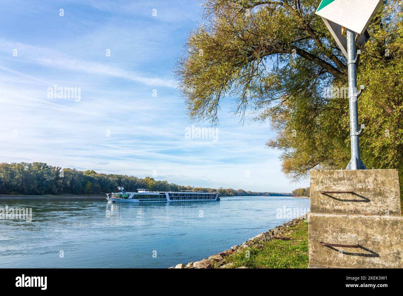 Nationalpark Donau-Auen, Danube-Auen National Park: river Donau (Danube ...