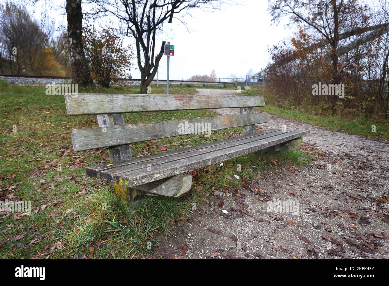 Back of a bench hi-res stock photography and images - Alamy