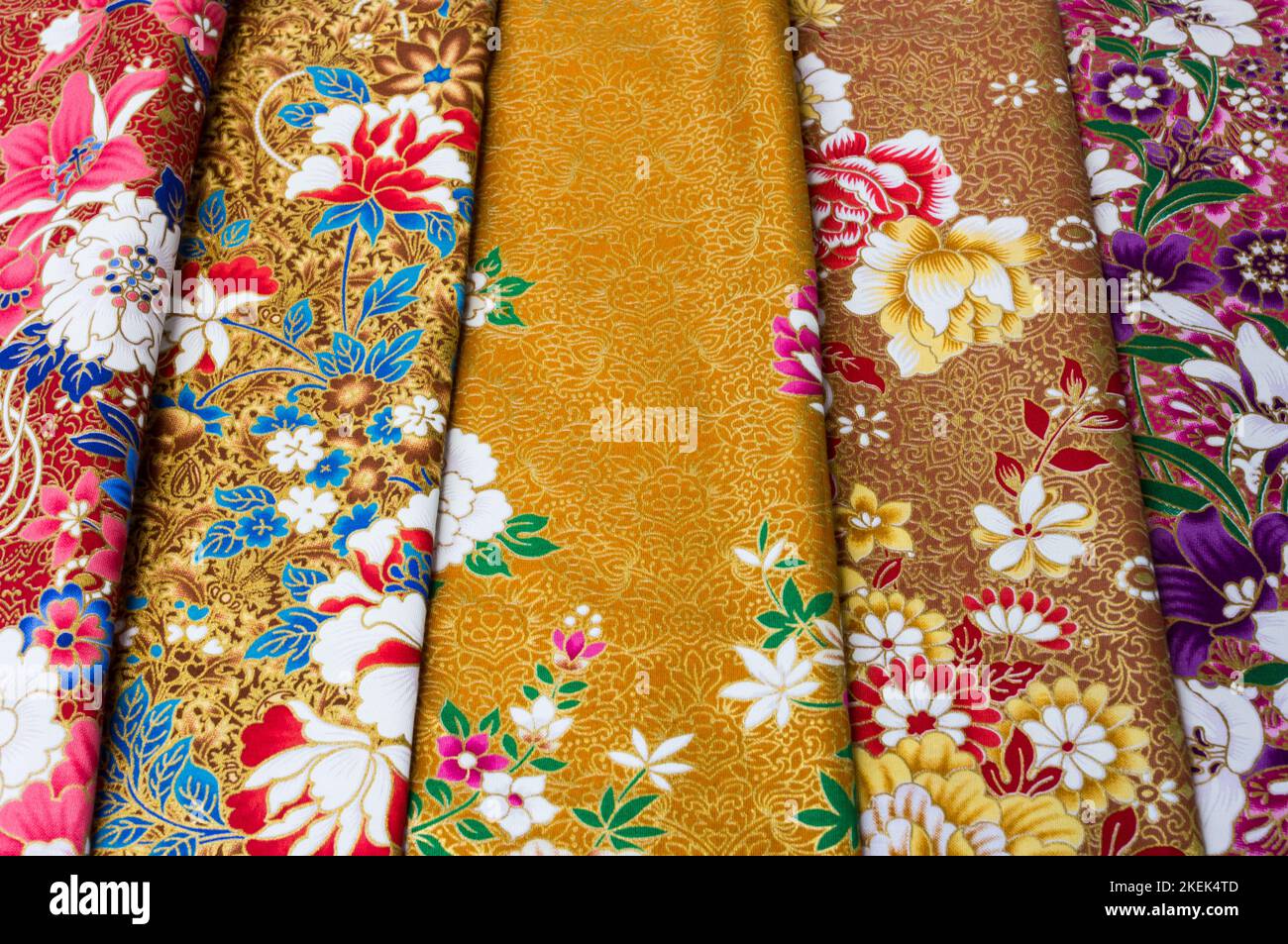 Native cloth hi-res stock photography and images - Alamy