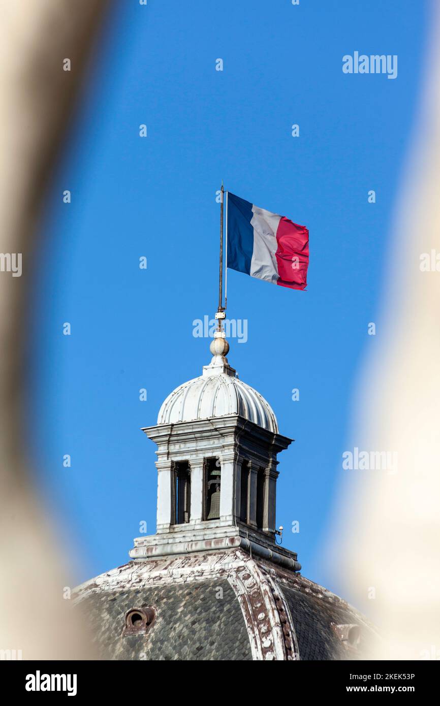 French flag waving at the top of the Palais du Luxembourg (Luxembourg ...