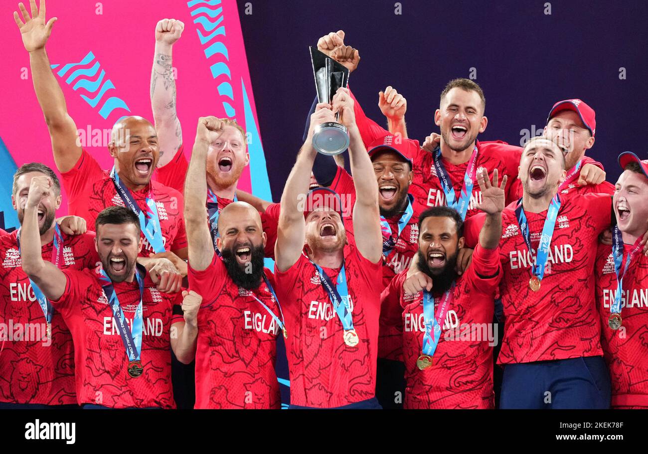England captain Jos Buttler lift the trophy after winning the T20 World ...
