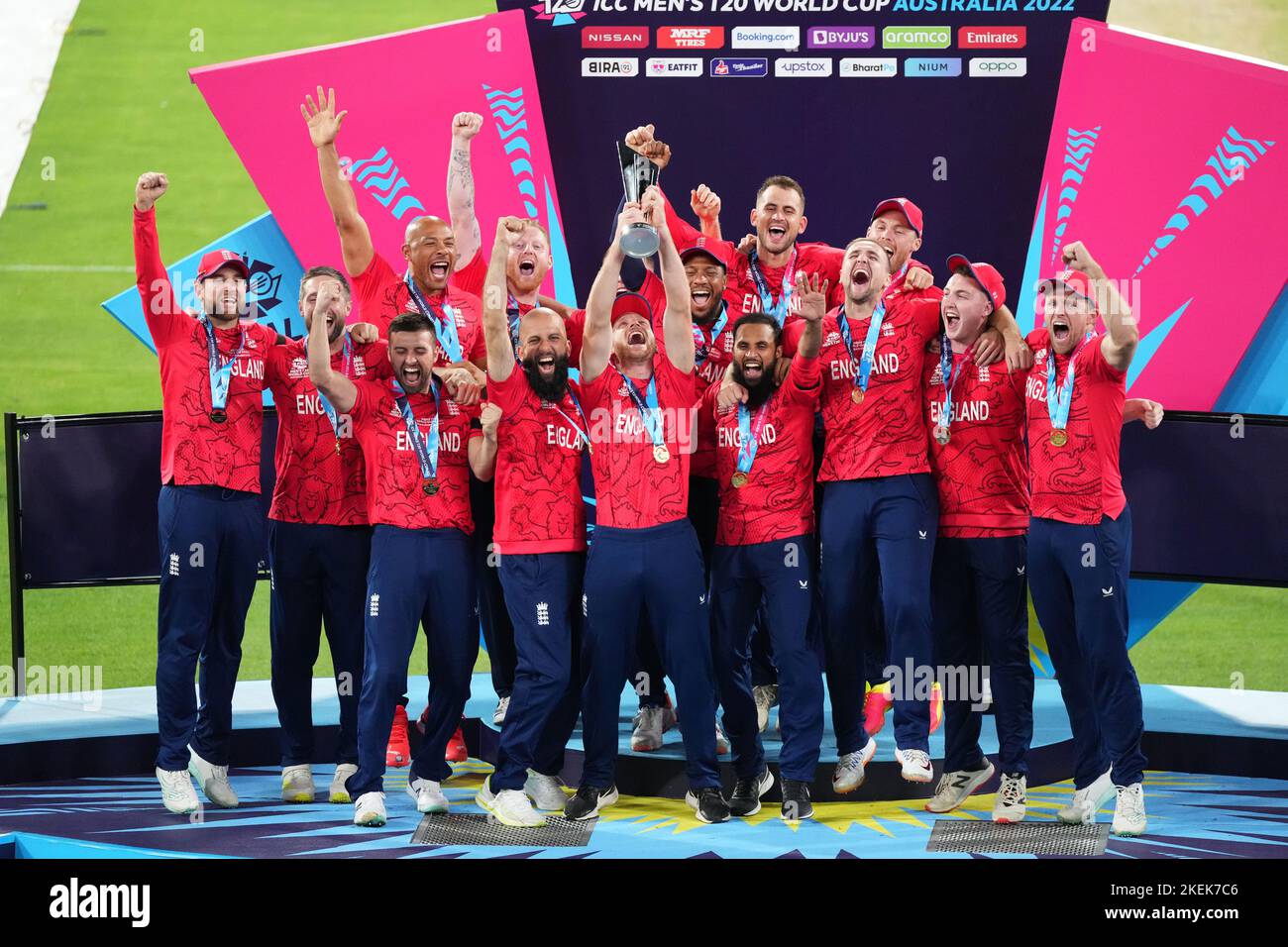 Cricket world cup trophy lift hi-res stock photography and images - Alamy