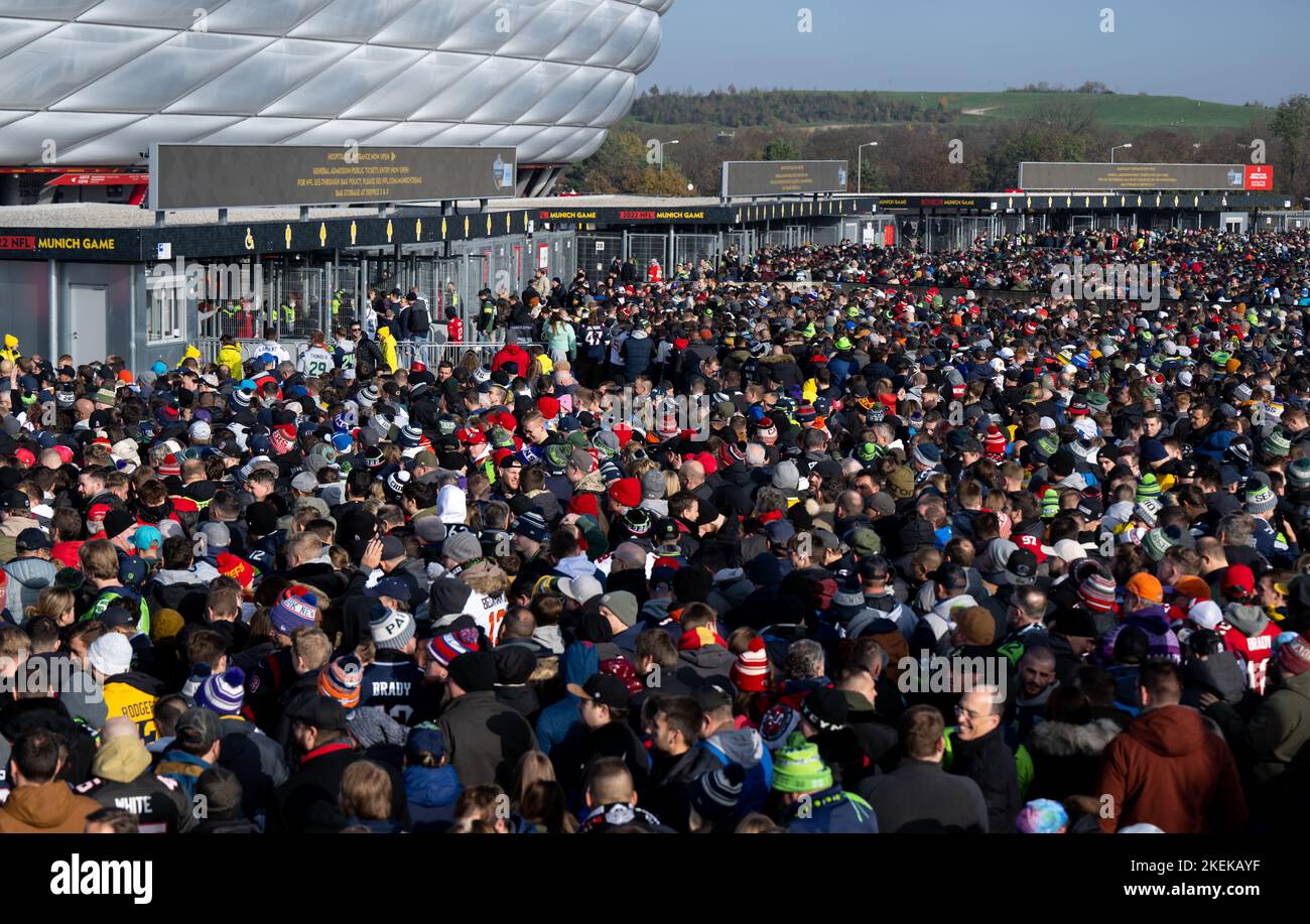 Munich, Germany. 13th Nov, 2022. American Football, NFL, Tampa Bay ...